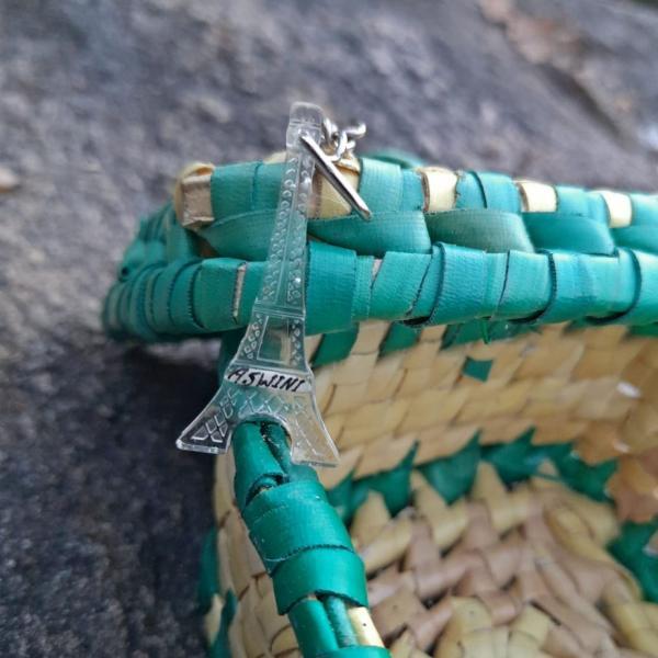 Resin Eiffel Tower Rice Keychain on Luulla