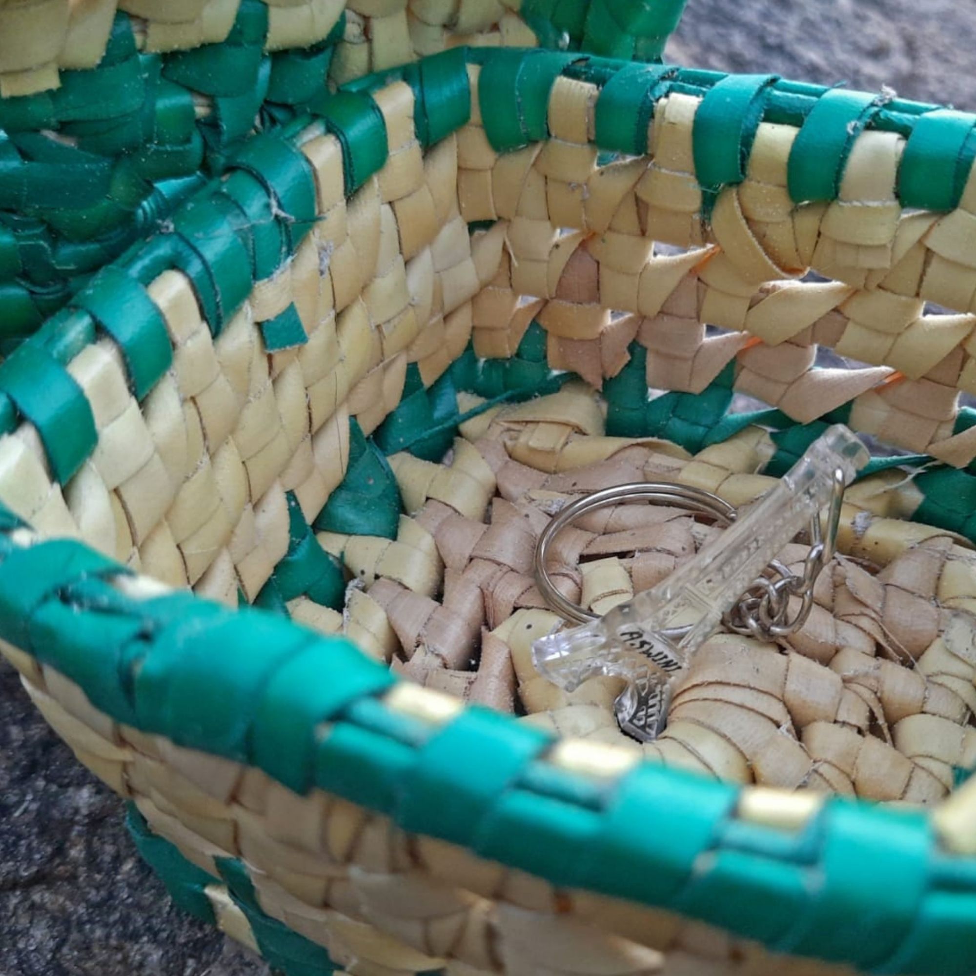 Resin Eiffel Tower Rice Keychain on Luulla